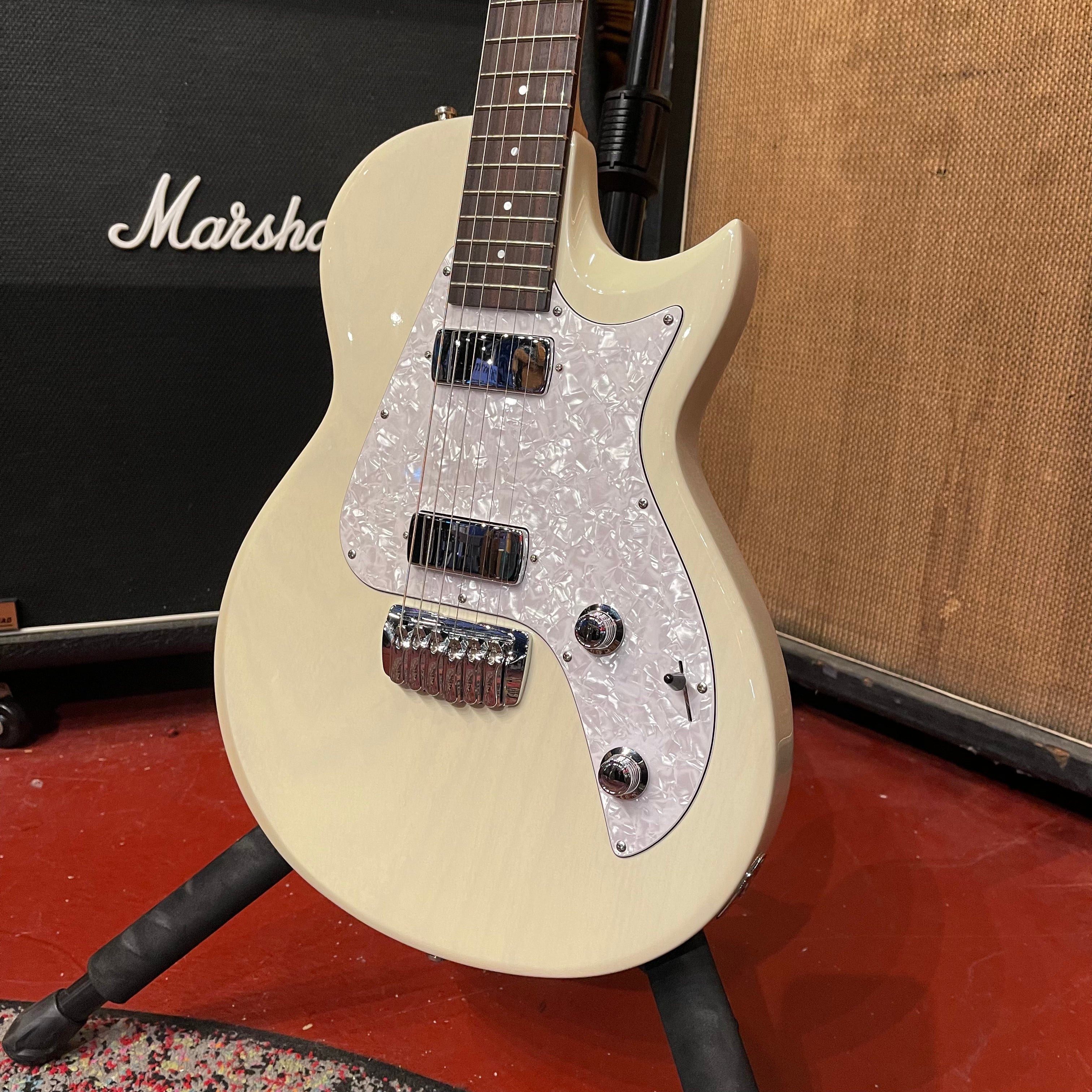 Taylor SB-1X - #20071213910 - Includes Case #728 | Big House Guitars